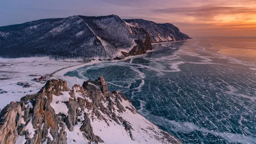Lenyűgöző képeken a világ legmélyebb tava | origo.hu