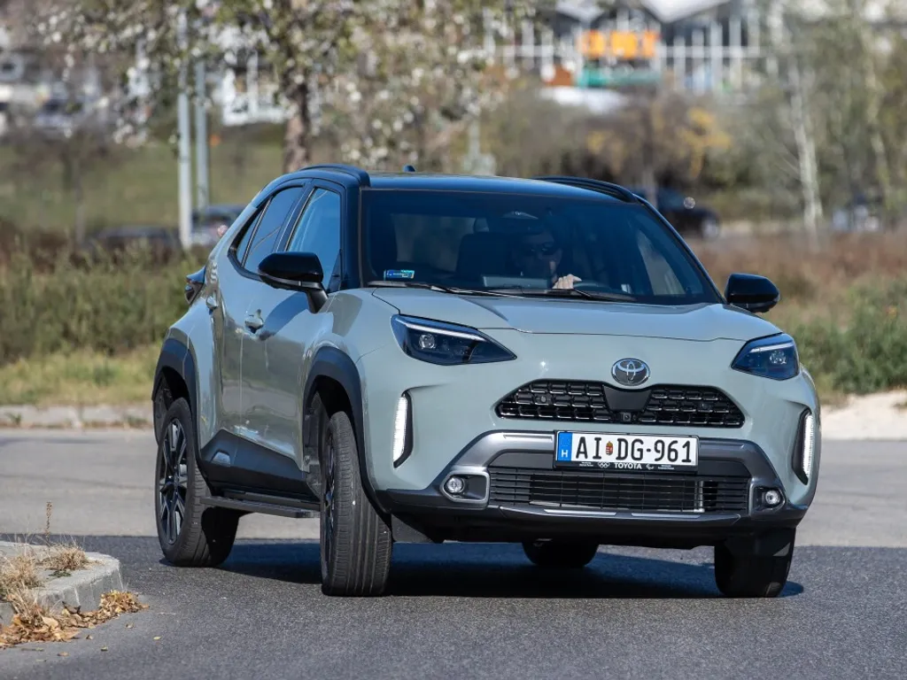 Van benne ráció - Toyota Yaris Cross Hybrid teszt (2024) - ORIGO