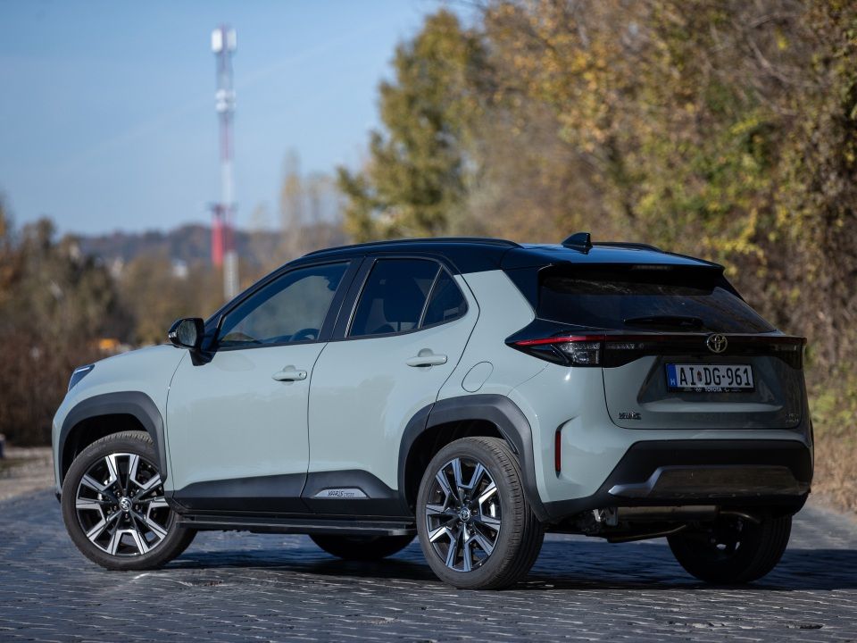 Van benne ráció - Toyota Yaris Cross Hybrid teszt (2024) - ORIGO