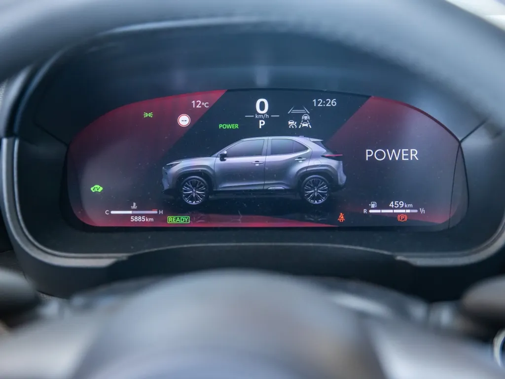 Van benne ráció - Toyota Yaris Cross Hybrid teszt (2024) - ORIGO