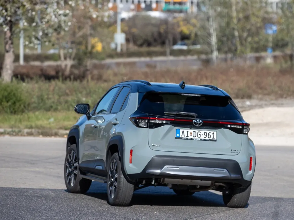 Van benne ráció - Toyota Yaris Cross Hybrid teszt (2024) - ORIGO