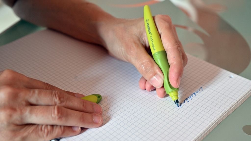 Írás: a kézzel írás hasznosabb a tanulás szempontjából - ORIGO