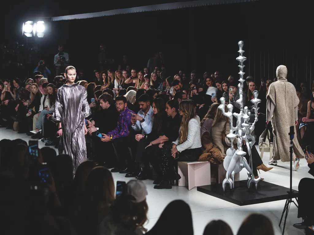 Képeken a Budapest Central European Fashion Week kiemelkedő ...