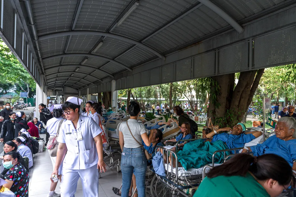 Óriási földrengés rázta meg Thaiföldet és Mianmart, több épület ...