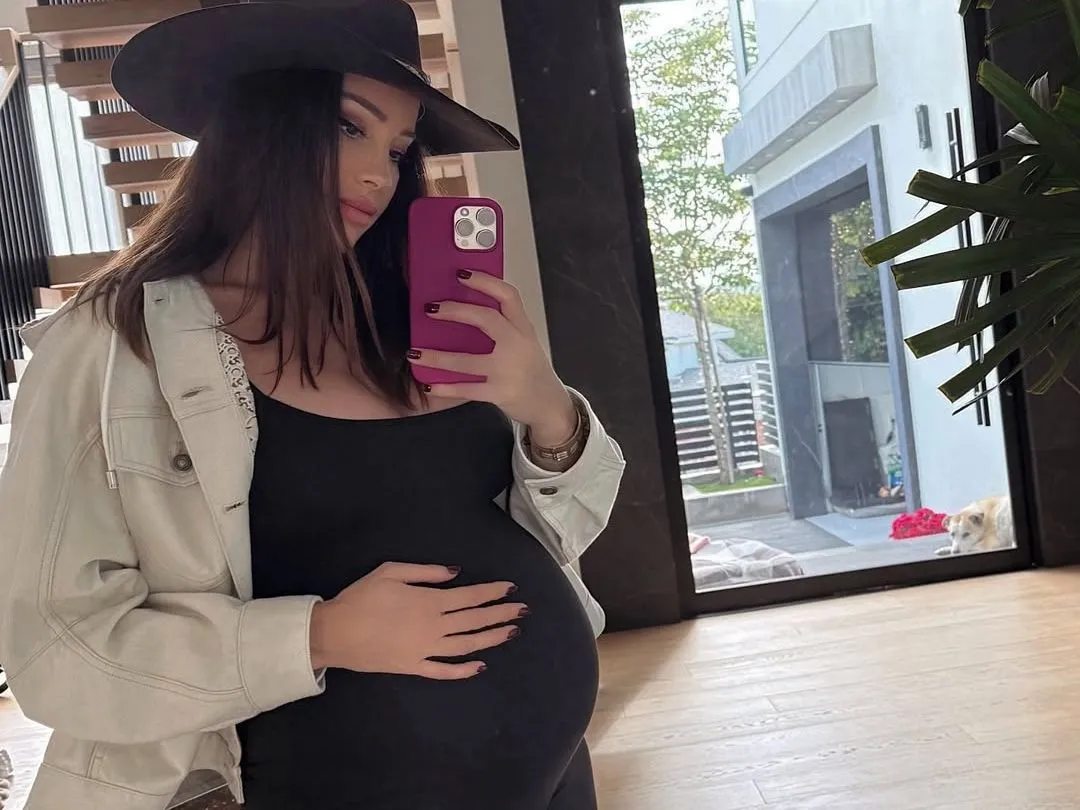 Vajna Tímea megmutatta második gyermekét – megható fotó Haileyről - ORIGO