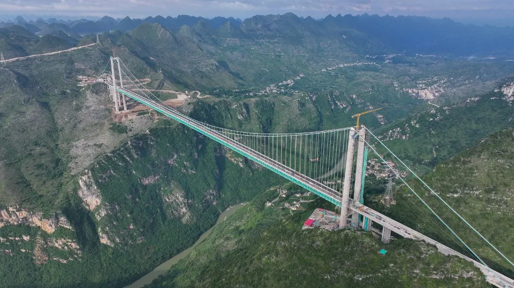 A világ legmagasabb hídja – lenyűgöző videón a Grandiose-híd - ORIGO