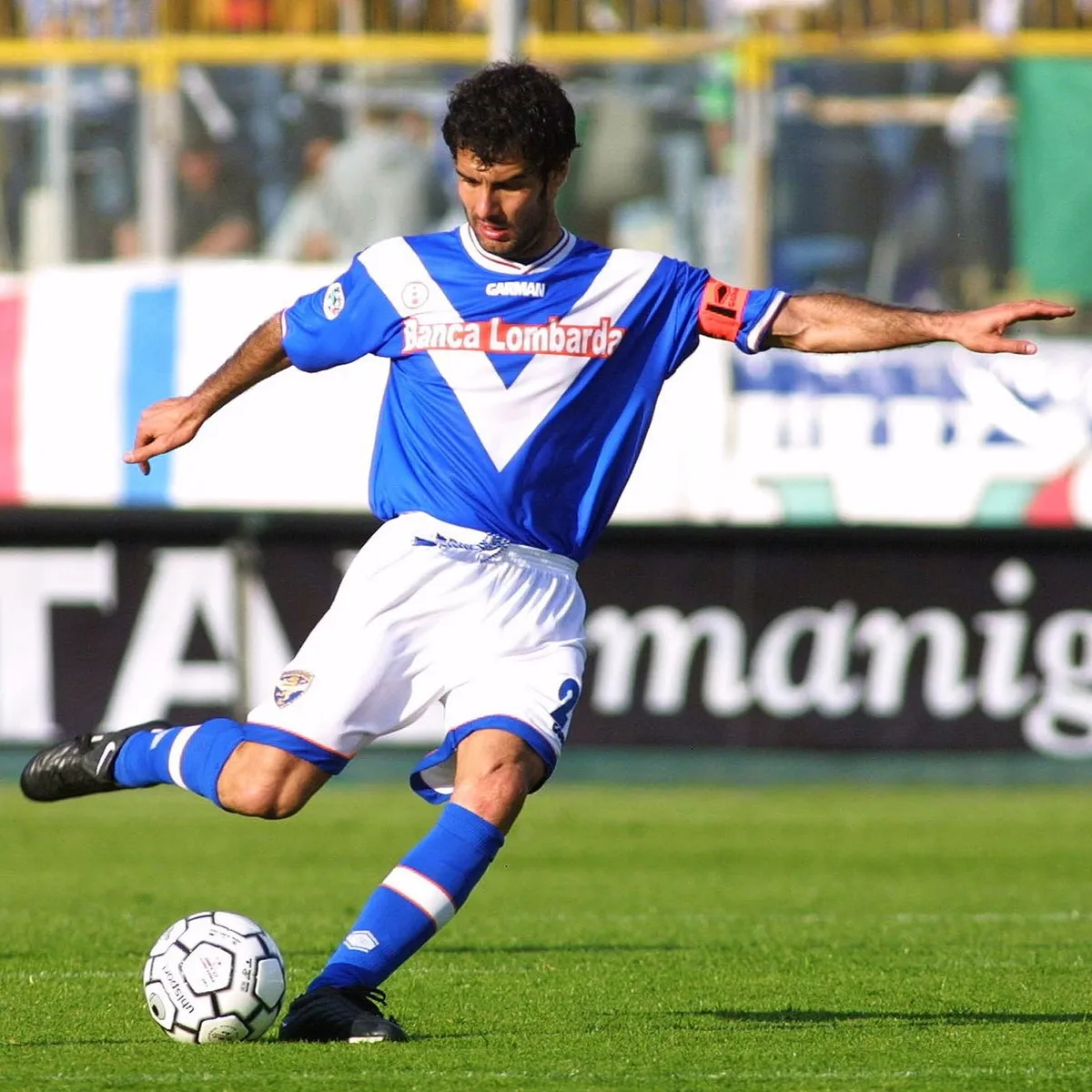 Brescia: megszűnik Guardiola és a kispadon cigiző gólkirály klubja - ORIGO