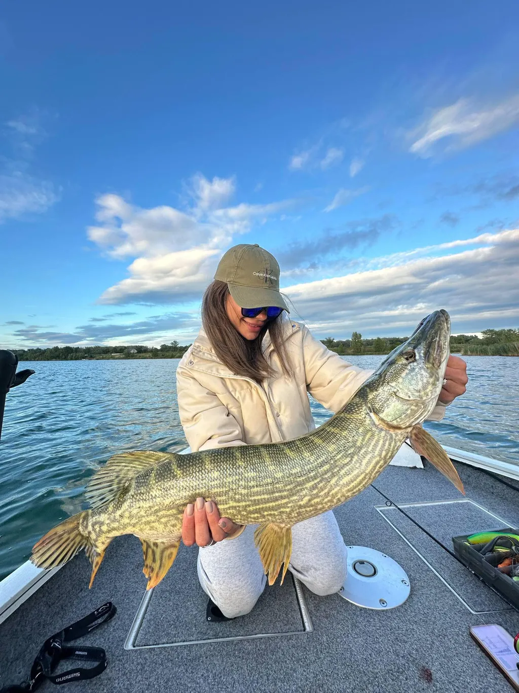 Óriási csukákkal reagált az AI-trükkös vádakra a törékenynek hitt ...