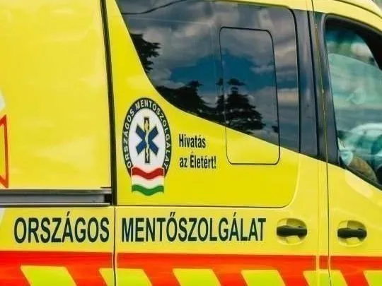 Élő adásban, gyerekei szeme láttára gyújtotta fel magát egy magyar nő ...