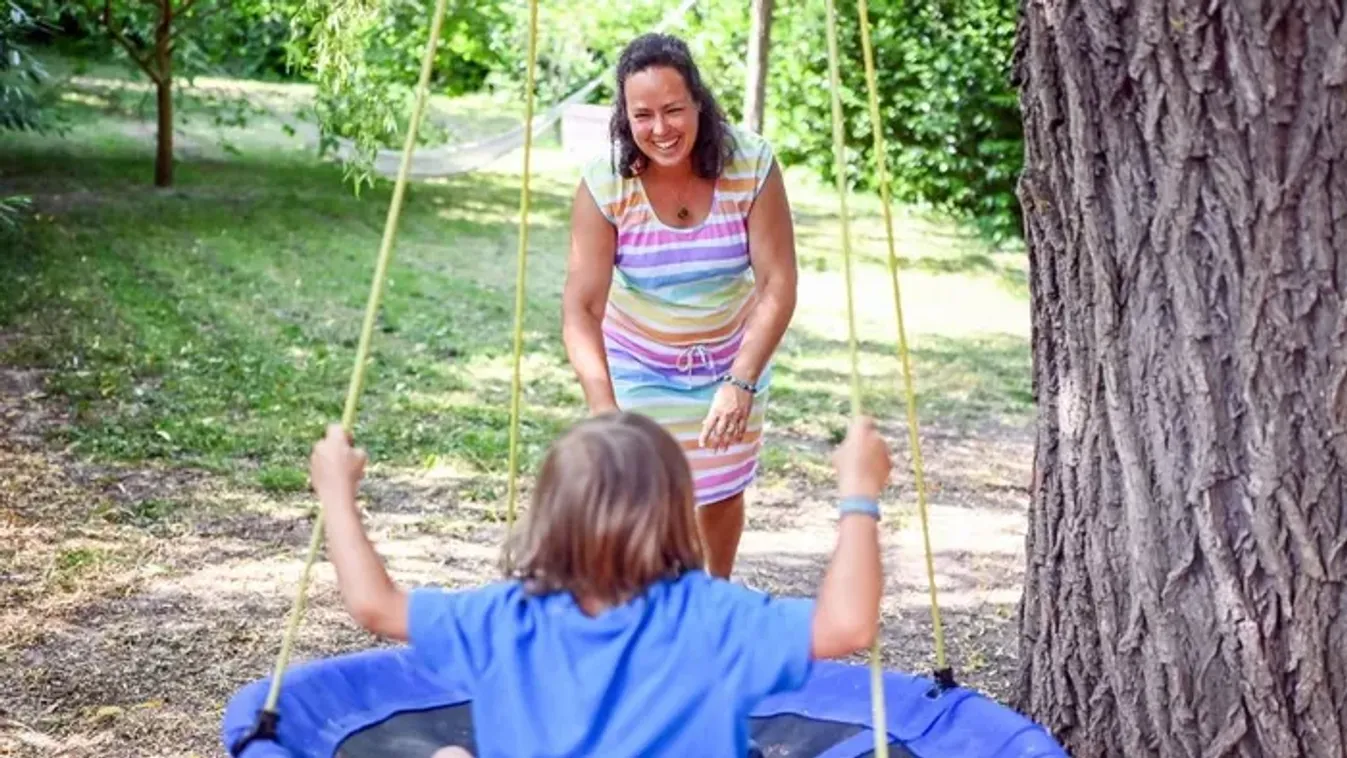 Gyermekfelügyelő | origo.hu