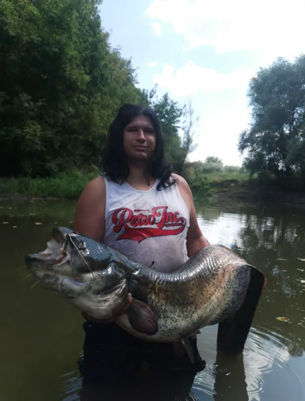 Szörnyméretű hal akadt horogra - ORIGO