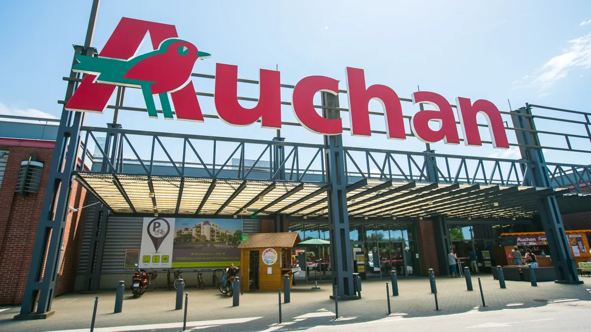 Jelentős kedvezményt hirdettek a nyugdíjasoknak az Auchan áruházakban ...