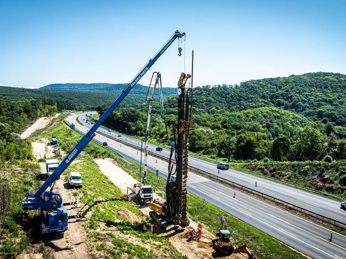 M1-es autópálya bővítés: szeptemberben indulnak a munkálatok - ORIGO