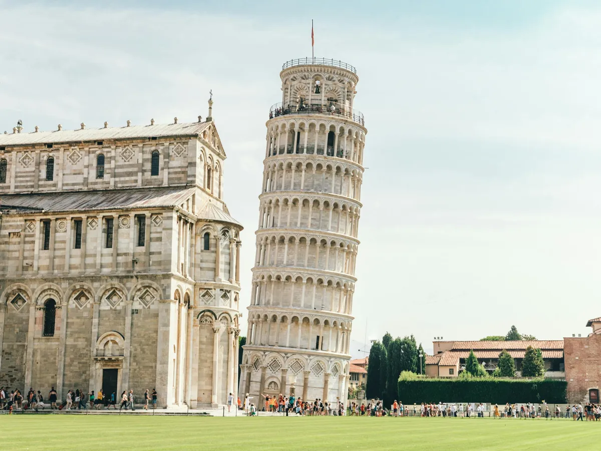 Pisai ferde torony ferdesége és története - ORIGO