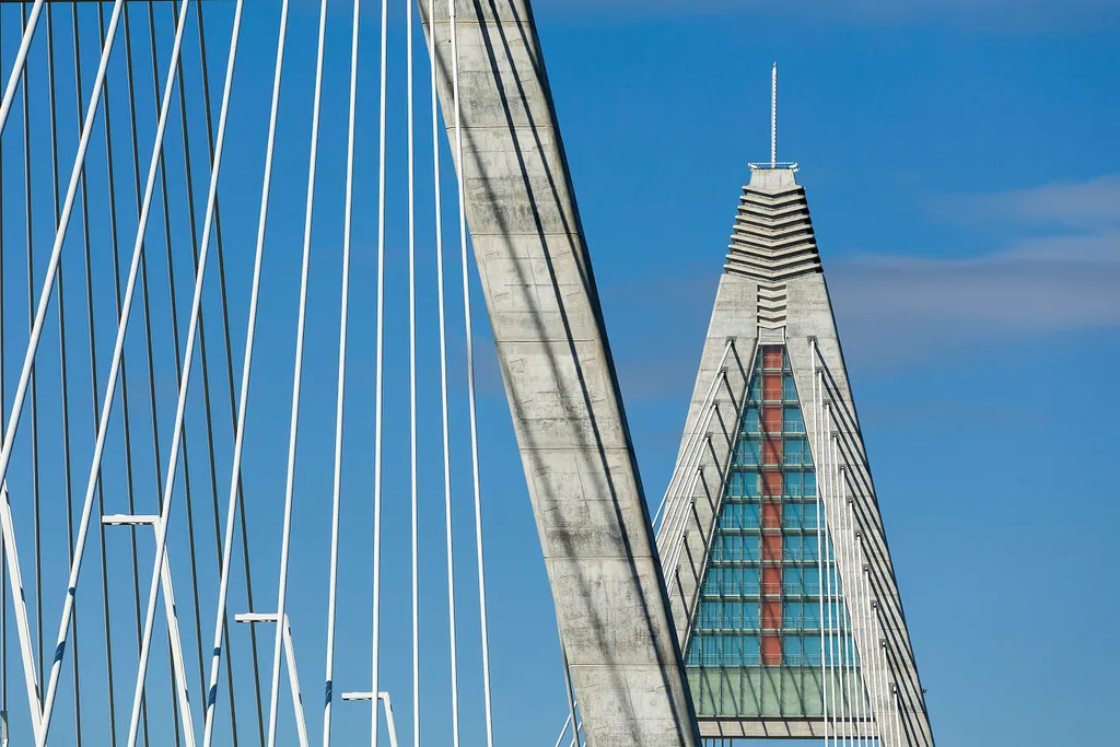 17 éves a Megyeri híd, lélegzetelállító fotókon a gyönyörű szerkezet ...