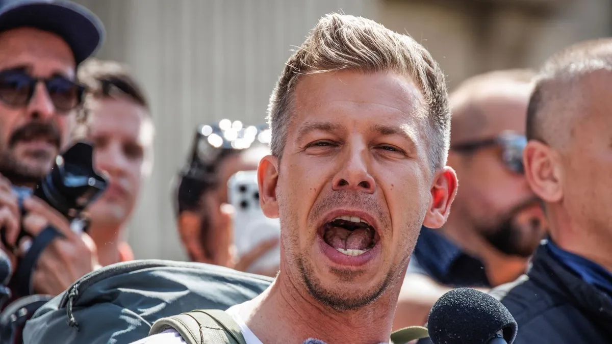 Magyar Péter sík ideg az újabb tiszás adatszivárgási botrány miatt - ORIGO