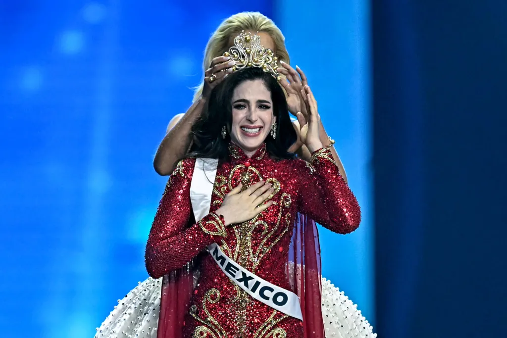Képeken a 74. Miss Universe nemzetközi szépségverseny döntője | origo.hu