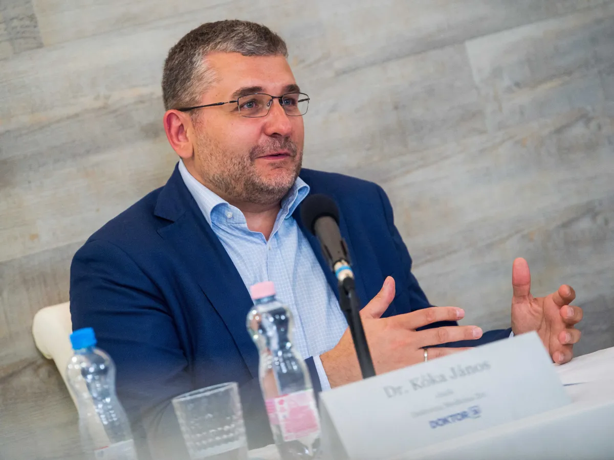 Bezáratná a kórházak felét Kóka János, aki immár nyíltan a Tisza ...