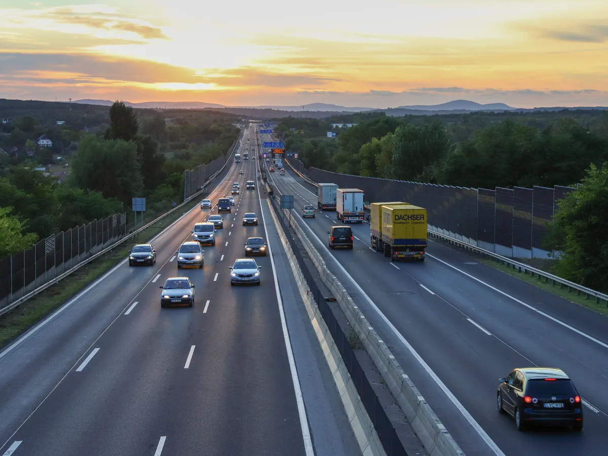 Autópálya-matrica: részleges leállás lesz az útdíjfizetésben újévkor ...
