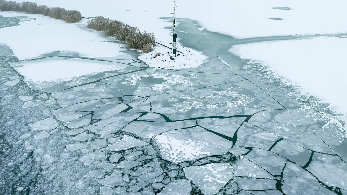 Balaton: lenyűgöző fotókon a jeges tó - ORIGO