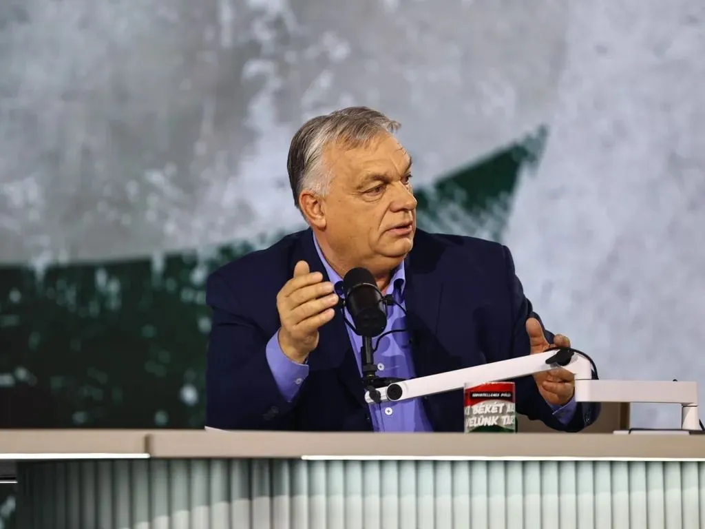 Orbán Viktor elindult Davosba, majd Brüsszelbe utazik + videó - ORIGO