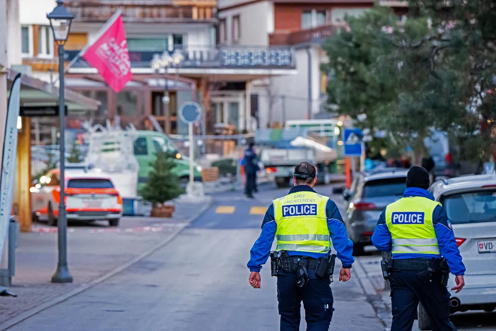 Tragikus tűzeset a svájci síparadicsomban | origo.hu