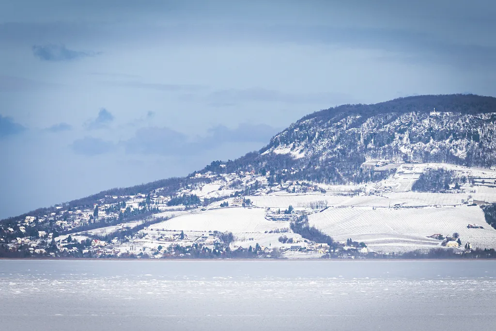 Balaton: lenyűgöző fotókon a jeges tó - ORIGO