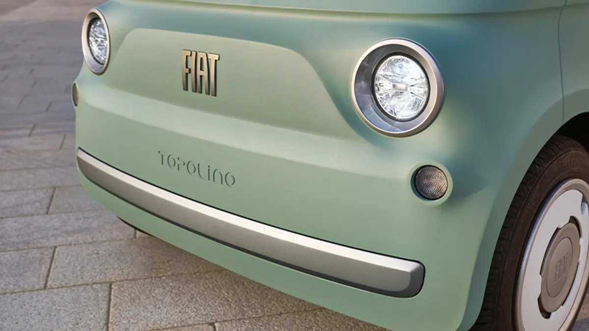 Kis autó, nagy élmény – az új elektromos Fiat Topolino, amelynek az ára ...