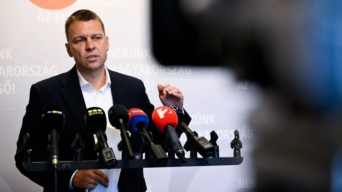 Menczer Tamás: Zelenszkij bevallotta, drága olajat akar Magyarországnak ...