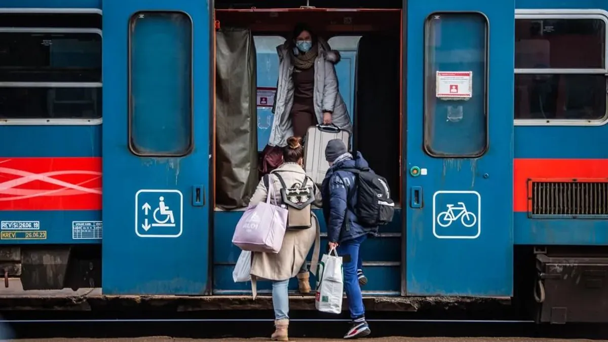 Műszaki hiba miatt nem lehetett jegyet venni a MÁV-nál - ORIGO