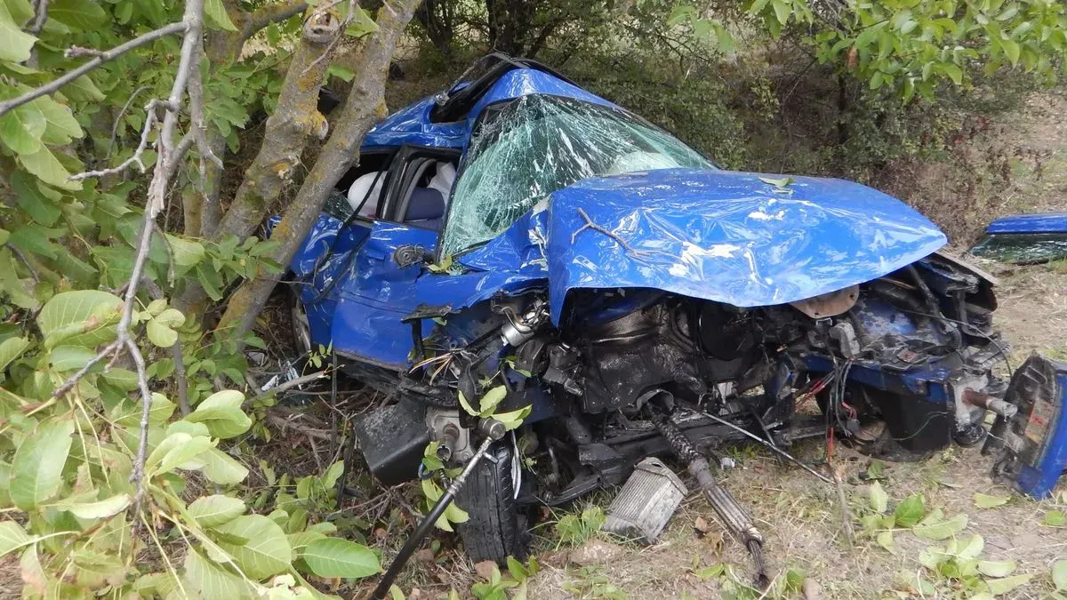 Szörnyethalt a 21 éves sofőr az Audi S5-ben - ORIGO
