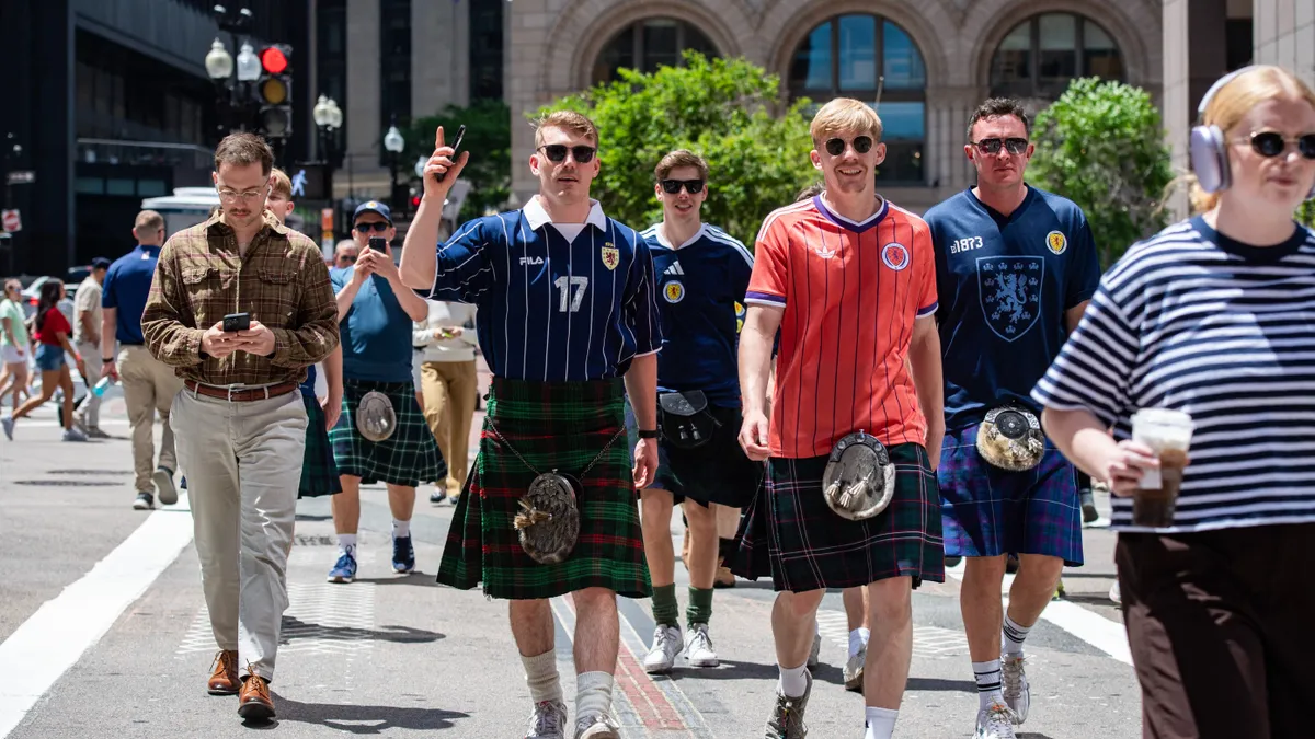 Lövöldözést hallott egy skót szurkoló a foci-vb-n - ORIGO